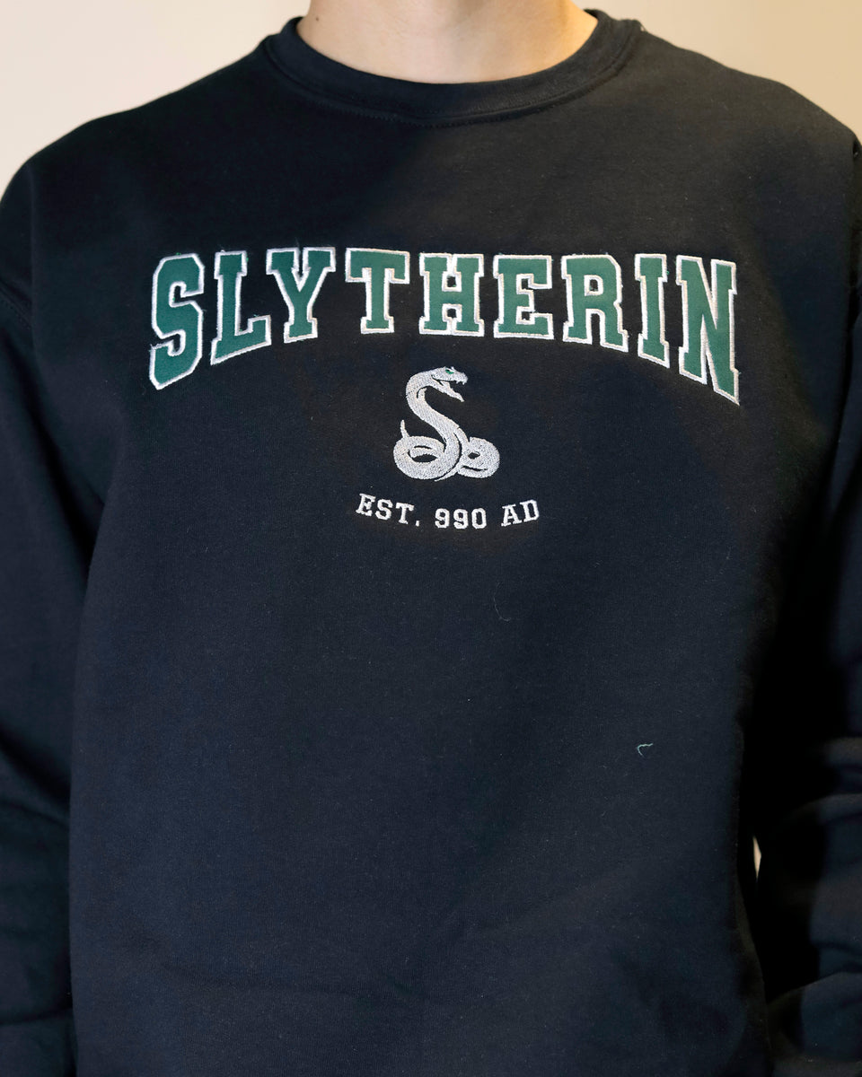 Snake House Embroidered Sweater – Brandolorians